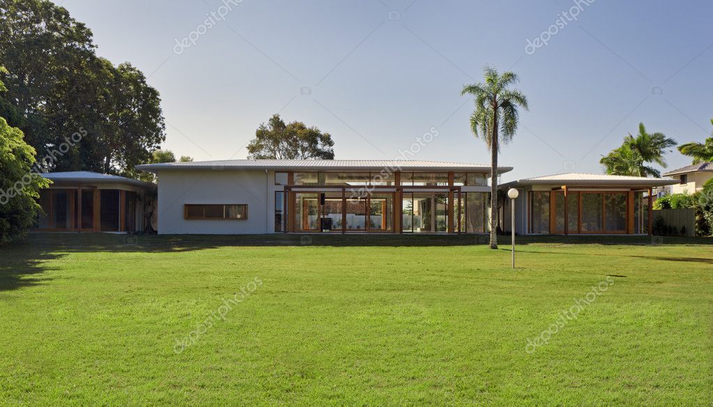 Modern mansion — Stock Photo © ImageSupply #11600724