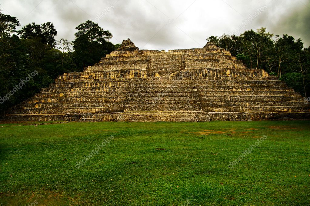 Mayan temple Stock Photo by ©zimmytws 12272033