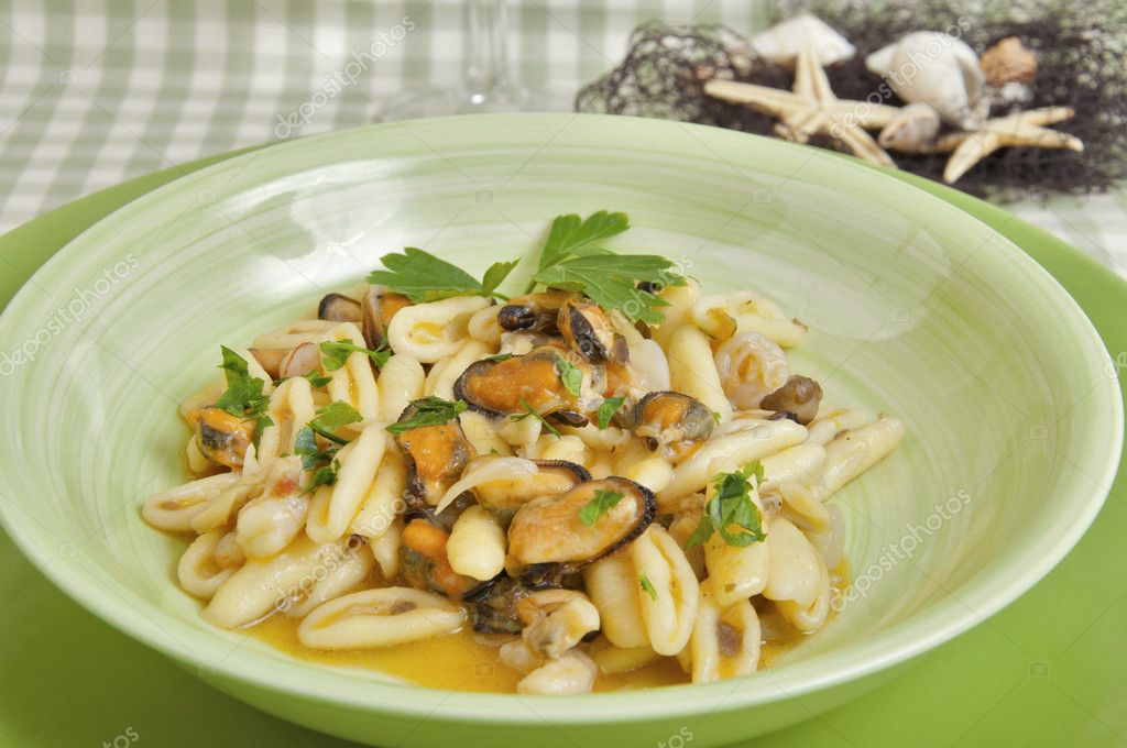 Cicatelli Molise-style seafood with shellfish Stock Photo by ...
