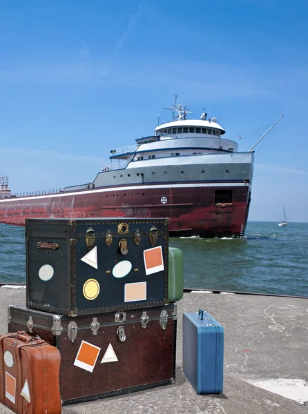 Steamer trunk Stock Photos, Royalty Free Steamer trunk Images ...