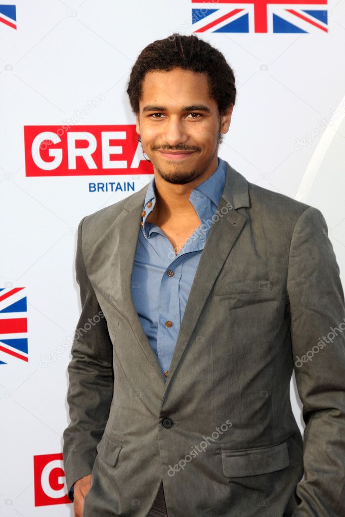 Elliot Knight – Stock Editorial Photo © Jean_Nelson #11702587