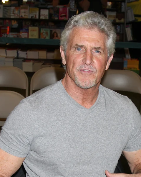 マイケル ・ スワン Stock Photos, Royalty Free マイケル ・ スワン Images | Depositphotos