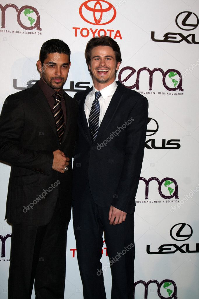 Wilmer Valderrama, Jason Ritter — Stock Editorial Photo © Jean_Nelson ...